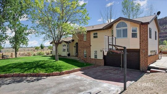 MLS # 1407923 - 66 N Gunsmoke Pass - Kanab